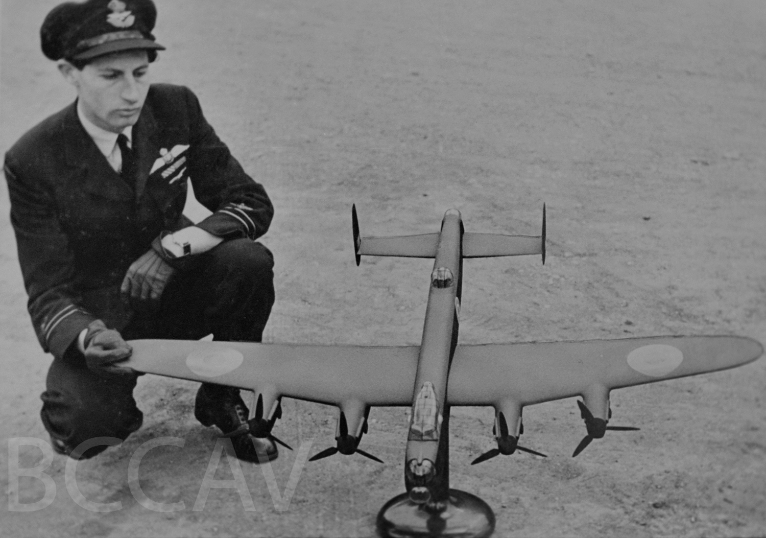 Peter Isaacson AM DFC AFC DFM 1920-2017 | Bomber Command Commemorative ...